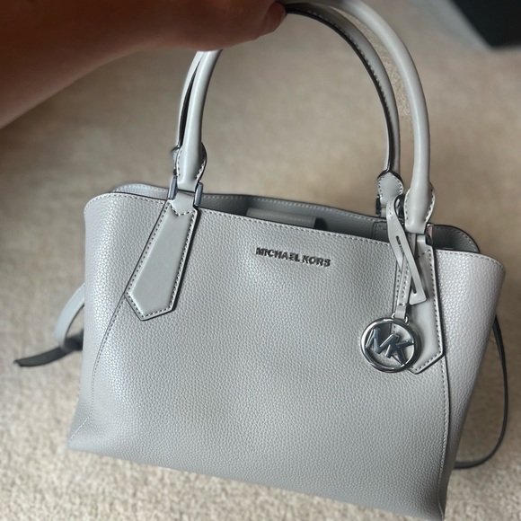 Michael Kors | Bags | Michael Kors Purse Grey | Poshmark